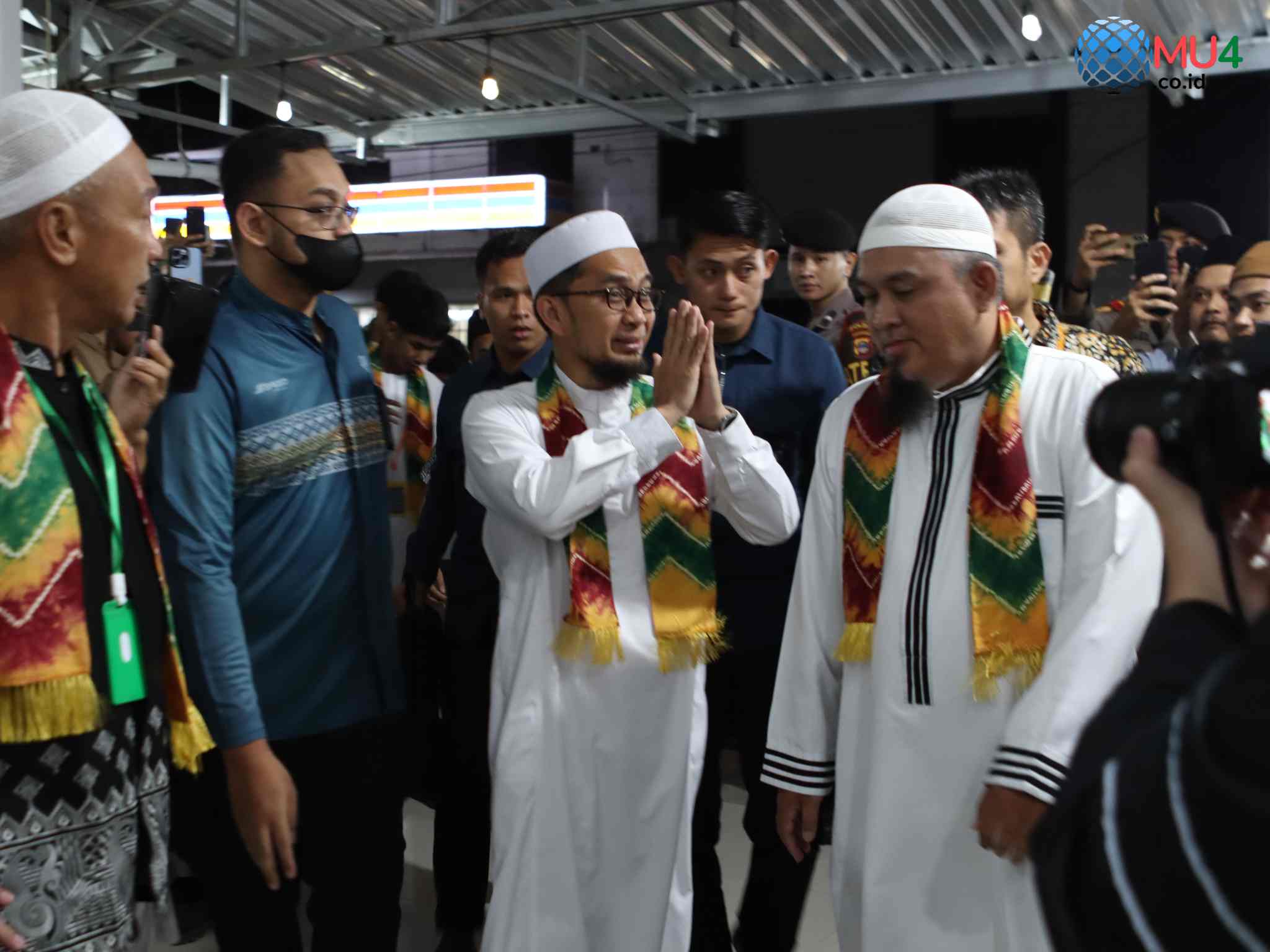 Serba-serbi Lensa Kamera Tausiyah Akbar Ustaz Adi Hidayat di Masjid Al ...
