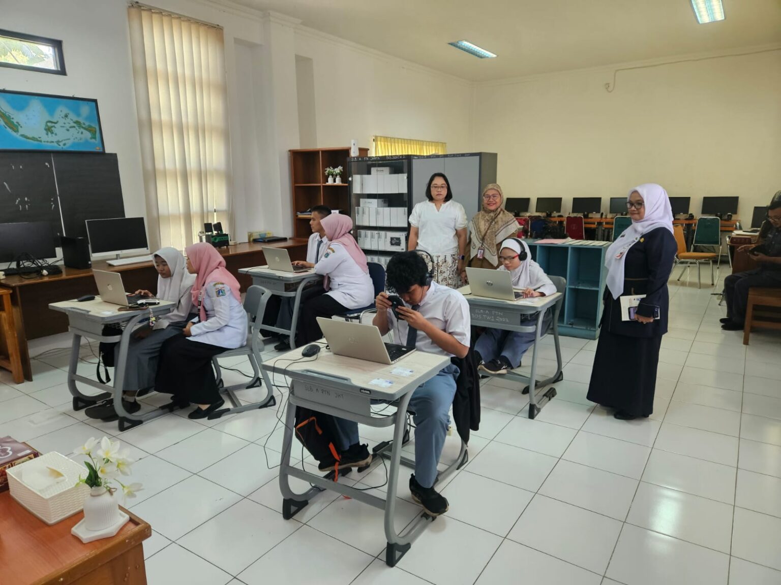 Mendikdasmen Sebut Nilai TKA 2025 Jeblok. Ini Penyababnya! - Mu4.co.id